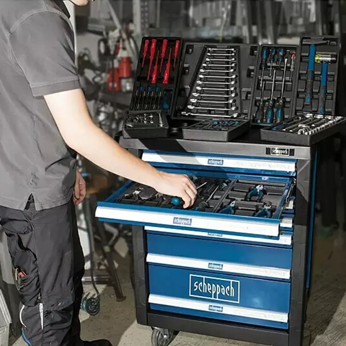Dulap mobil echipat cu scule TW1100 | 70-piese | Scheppach - IFS